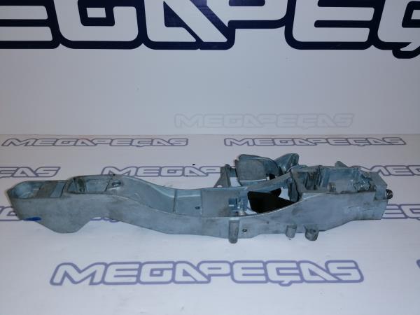 Left front door handle support For PEUGEOT 208 |Megapeças