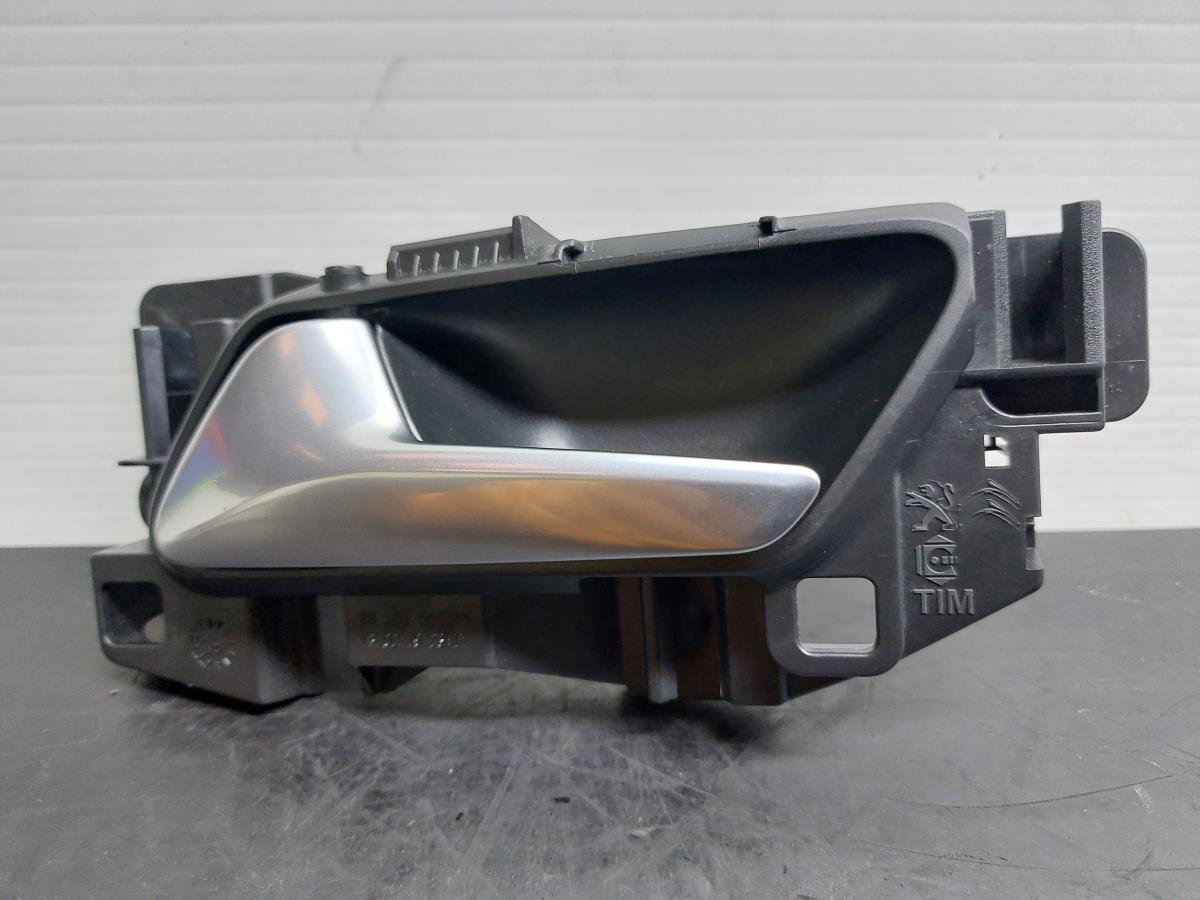 Rear Left interior door handle For PEUGEOT 3008 II |Megapeças