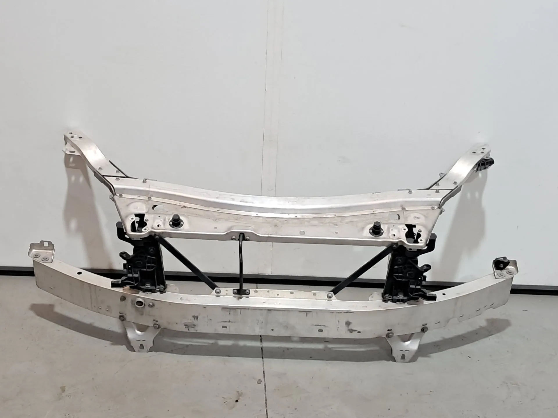 Frente em fibra ou chapa para MERCEDES-BENZ GLC Coupé |Megapeças