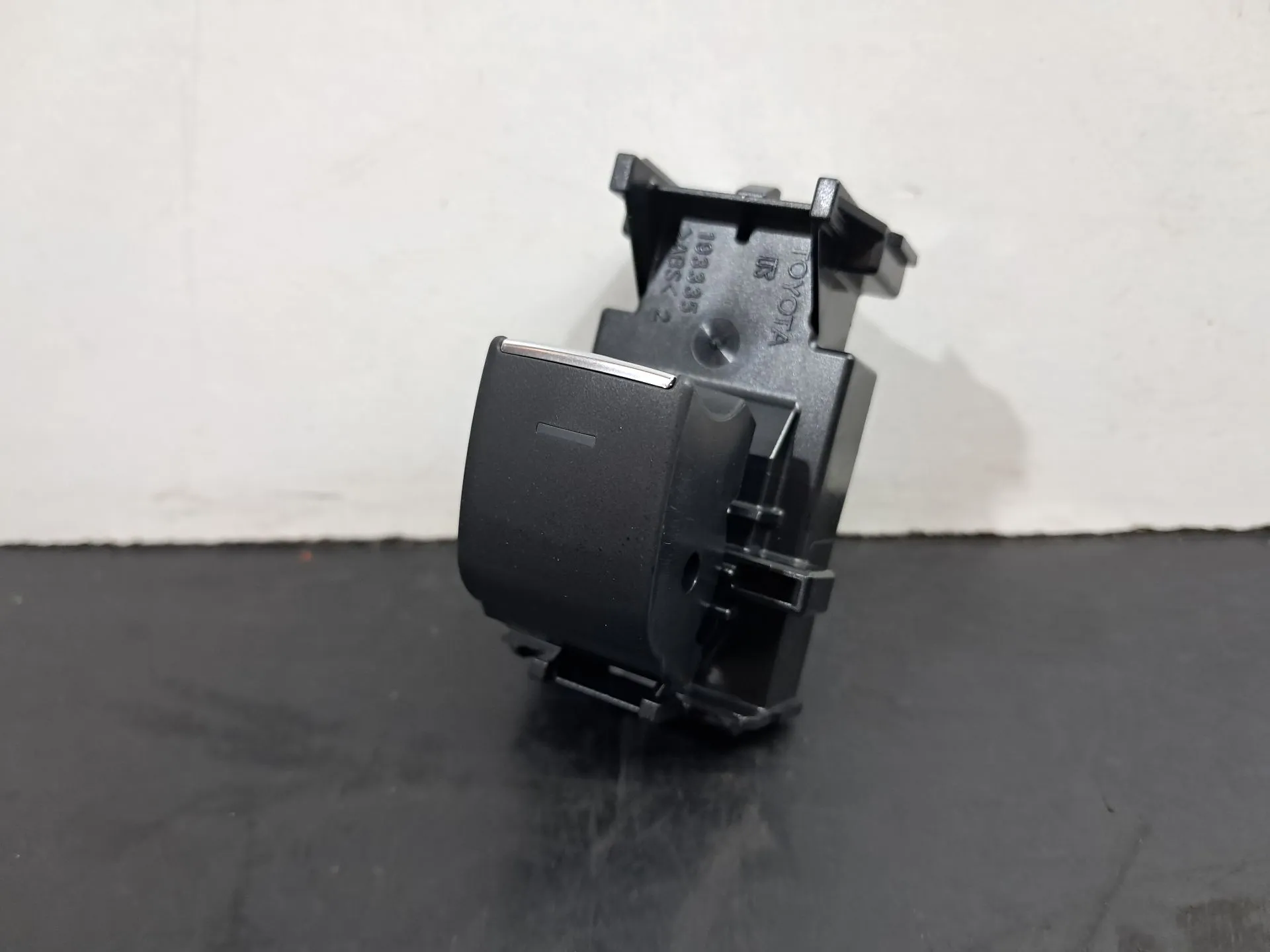 Comando / botão / interruptor vidros FT DT para TOYOTA RAV4 V |Megapeças