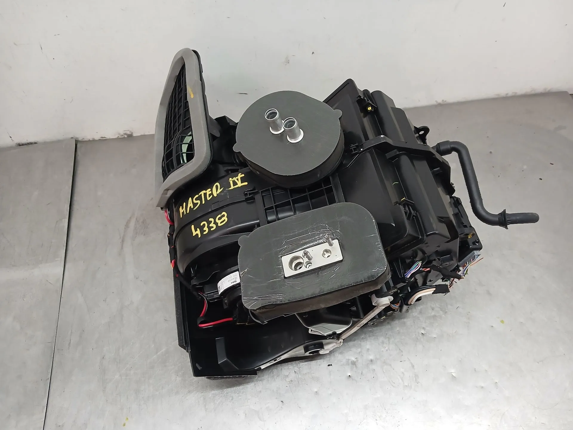 Electrical and Electronic: Complete heating radiator for RENAULT Master ...