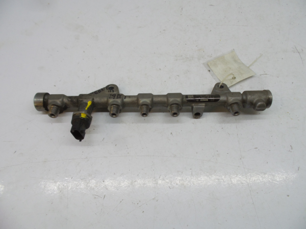 Fuel rail of Mechanics for RENAULT Megane III (BZ0_) 2008 - 2025 ...