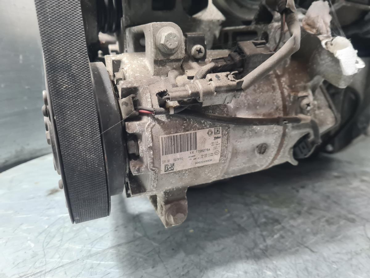 Compressor AC: RENAULT Captur - 926004990R / T72627BA / 7023781510 ...