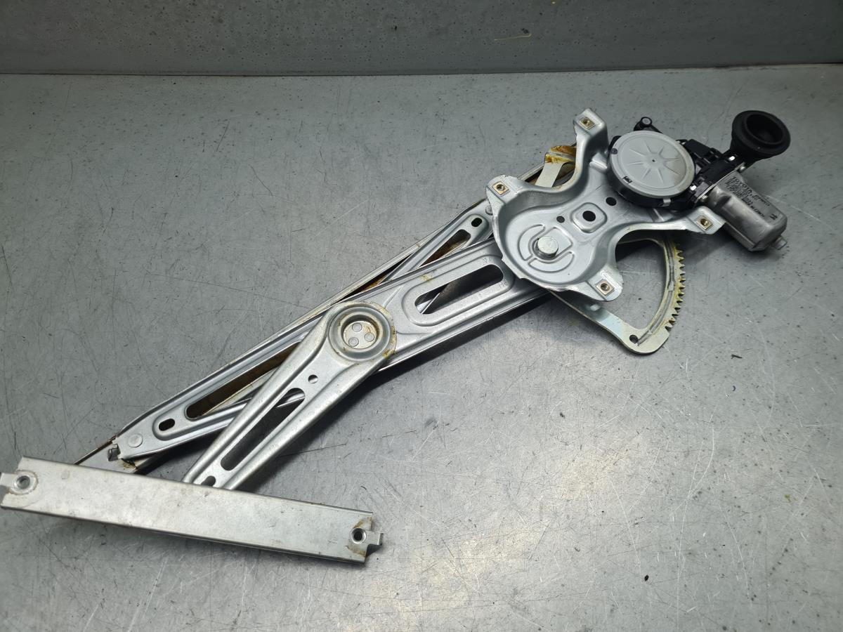 Right front window regulator: TOYOTA Yaris - 857100D100 / 573582101 ...