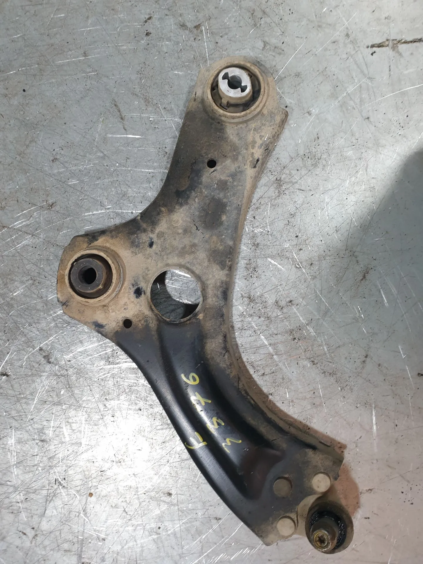 Left front suspension arm of Suspension for RENAULT Clio V 2019 - 2025 ...