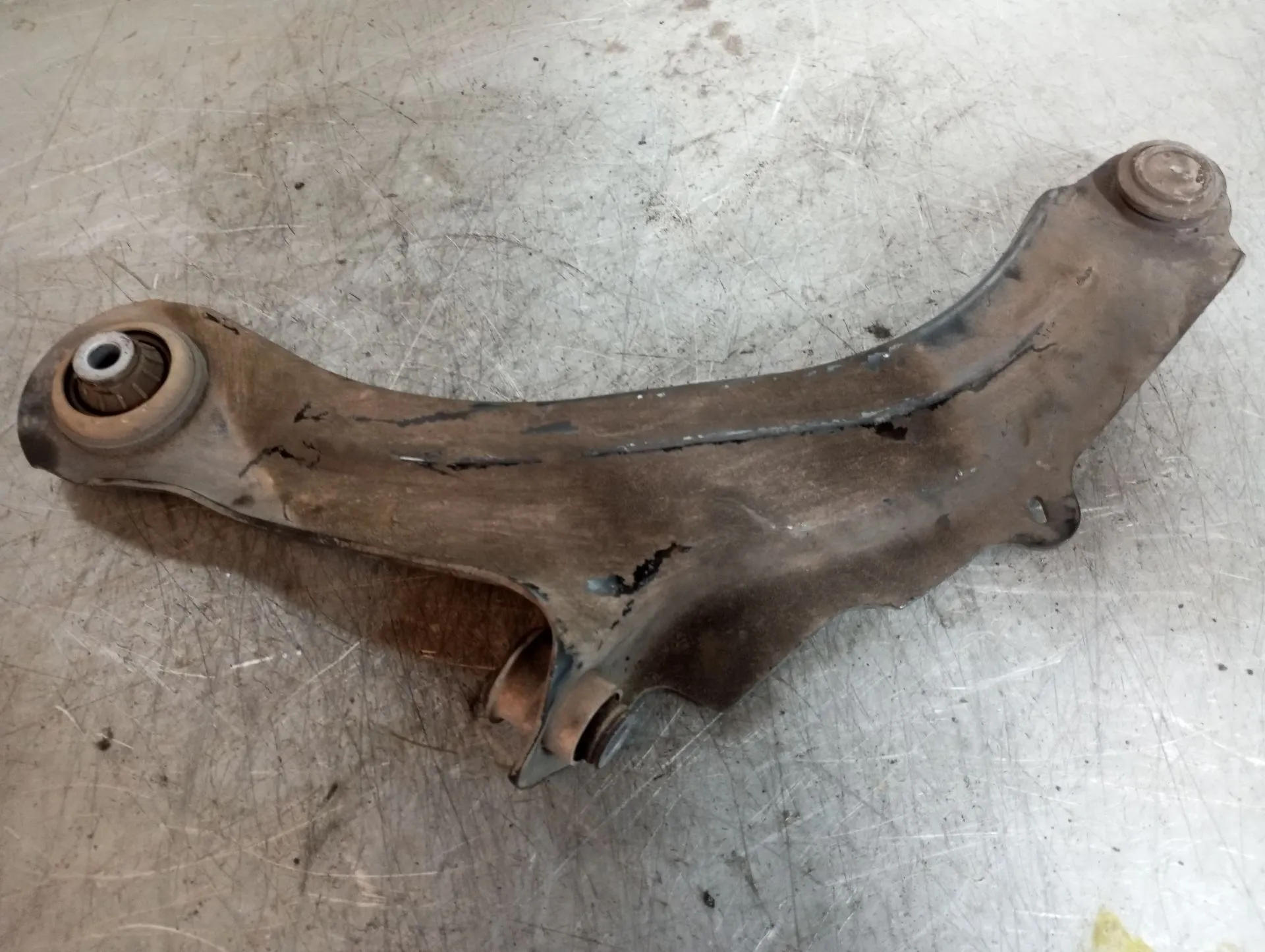 Part unavailable: Right front suspension arm of Suspension for RENAULT ...