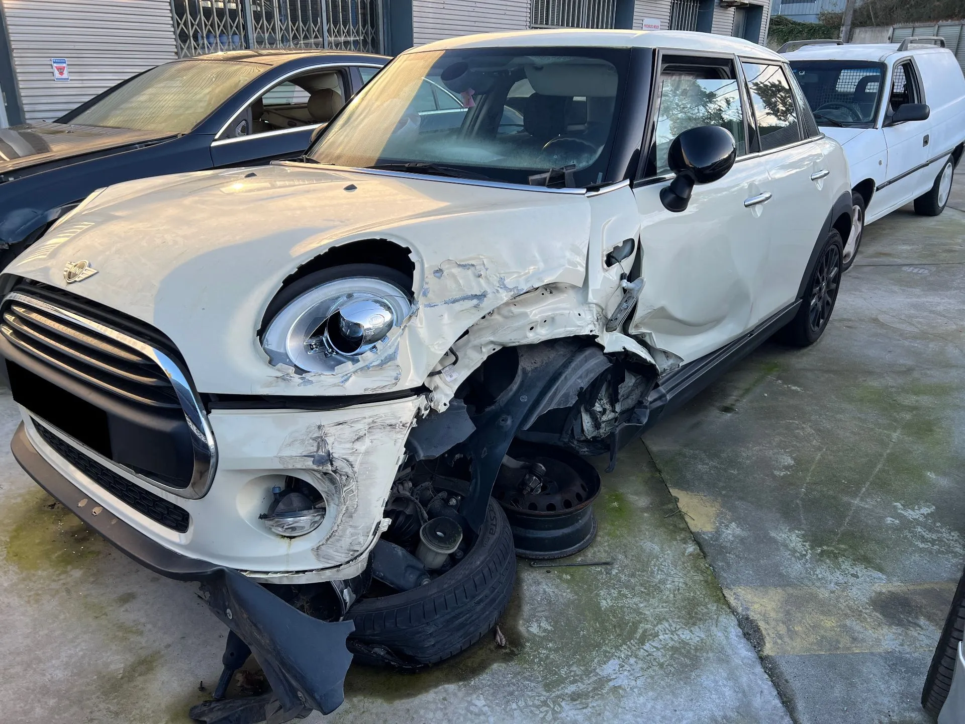 Viatura MINI Mini (F55) para Peças - Renovepeças