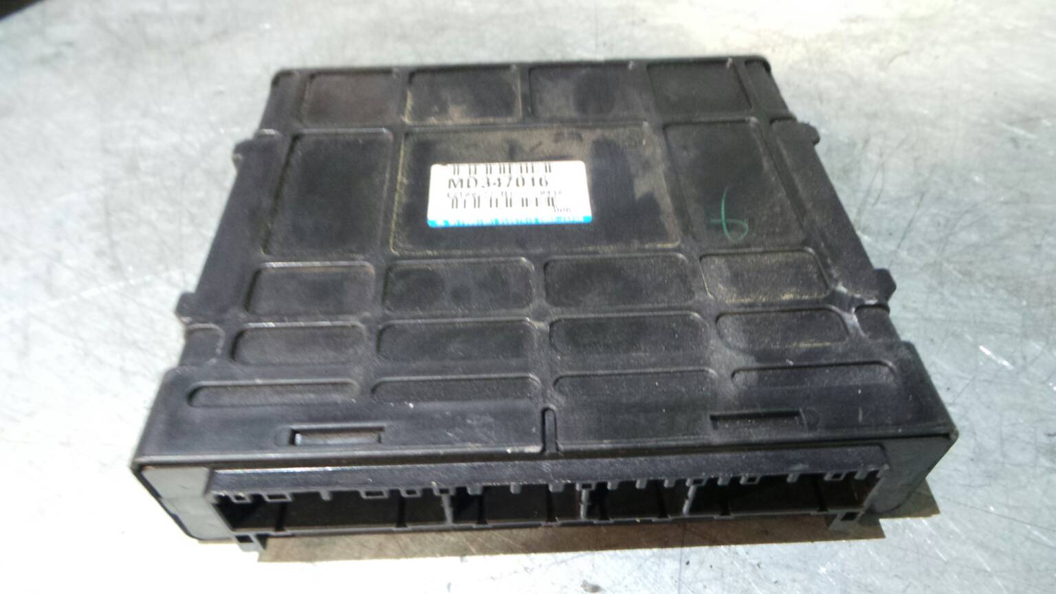 Engine control unit / ECU MITSUBISHI Lancer VI Sedan (1995- 2003) with ...