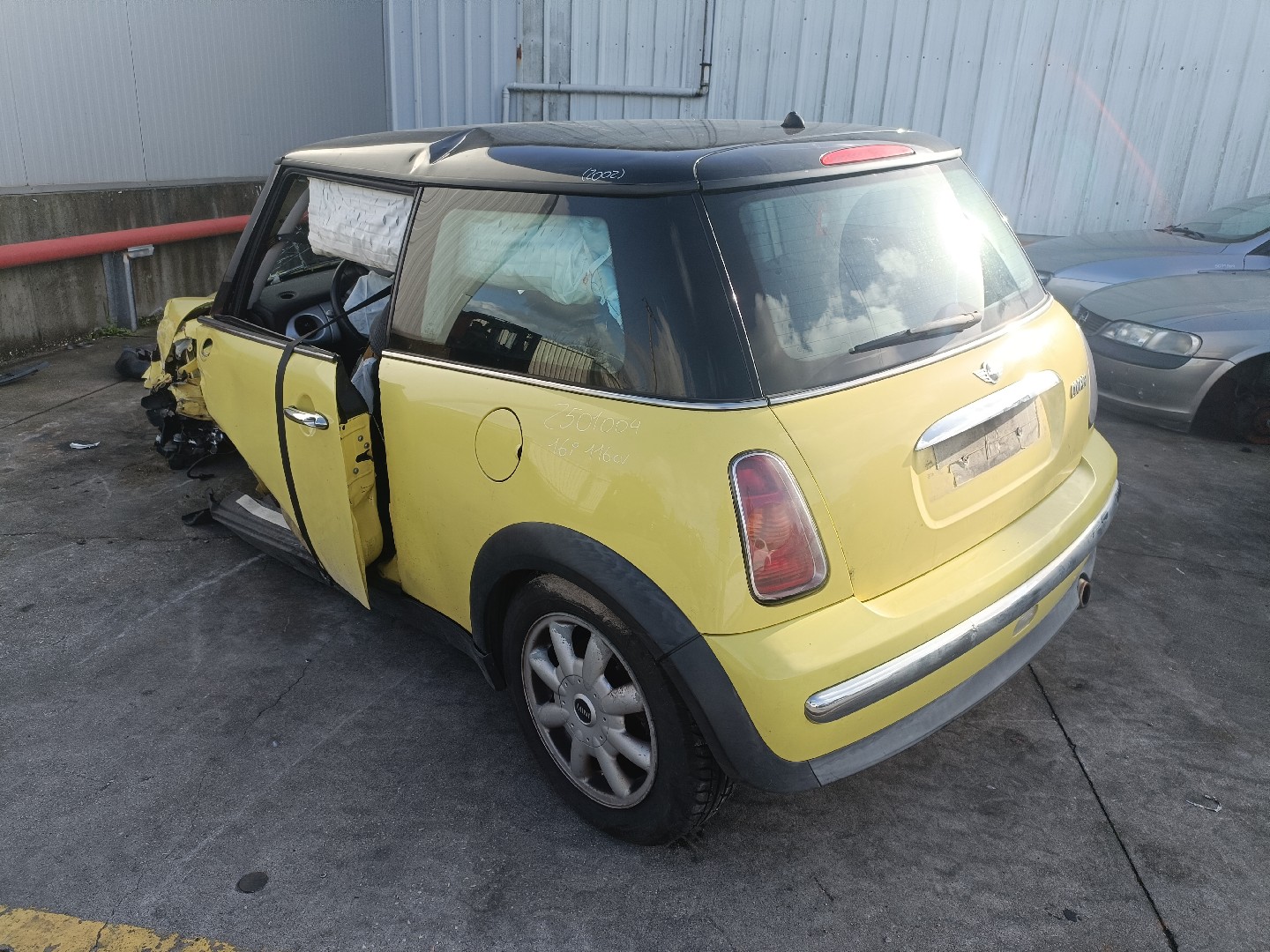 Pára-choques trás MINI Mini (R50, R53) (2001- 2006) com Garantia ...