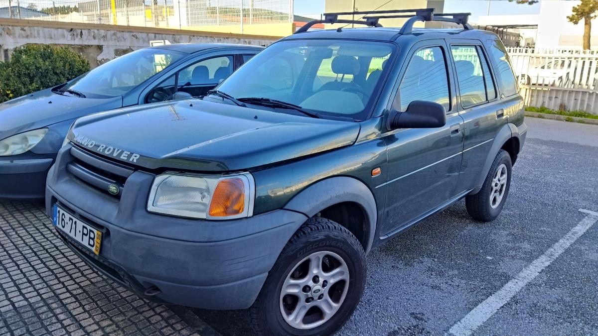LAND ROVER para peças - Disponível em Rodapeças