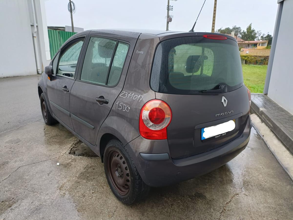 RENAULT MODUS / GRAND MODUS para Peças - Rodapeças