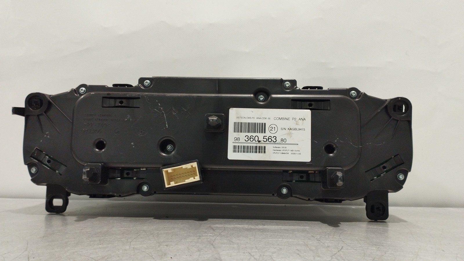 Quadrante para PEUGEOT 208 II (UB_, UP_, UW_, UJ_) | 19 - - Procarro