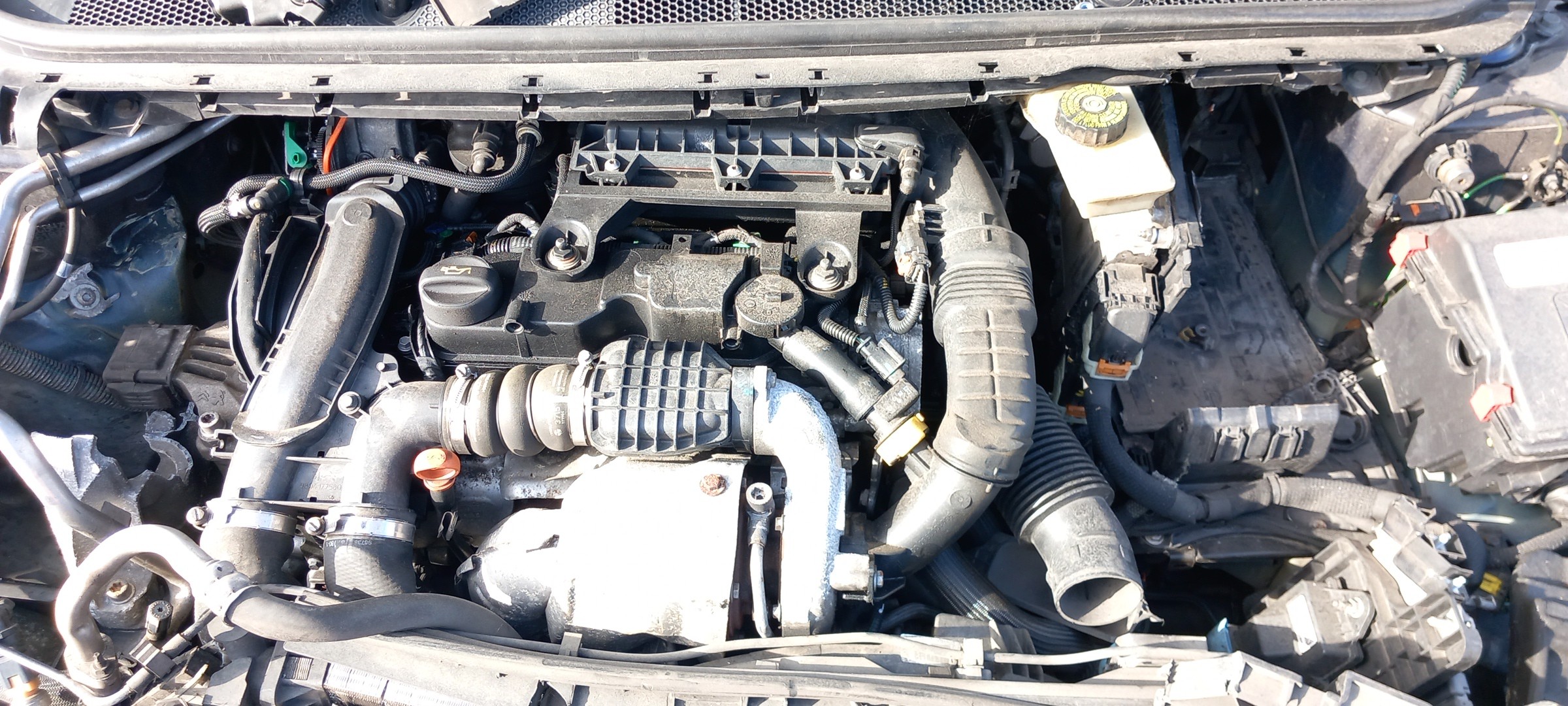 Engine for PEUGEOT 308 SW II unavailable | Procarro