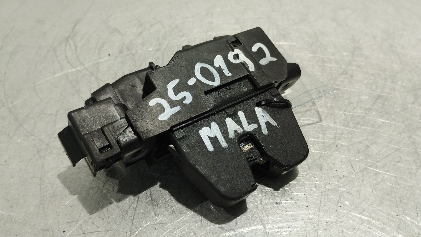 Fecho da Mala para CITROEN C4 CACTUS - 9816195380 |Procarro