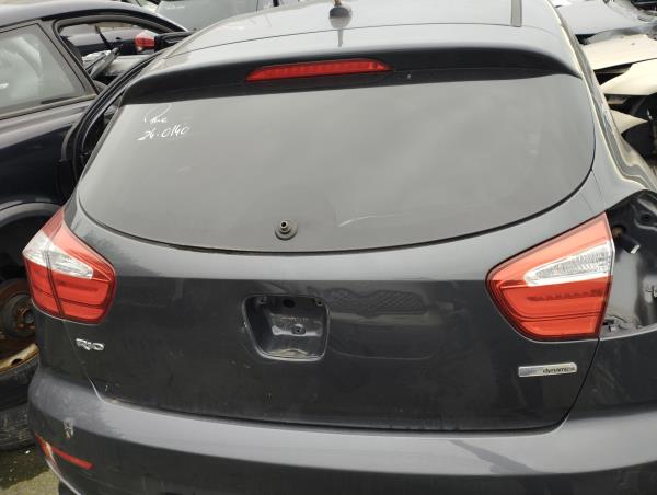 Tampa da Mala para KIA RIO III - |Procarro
