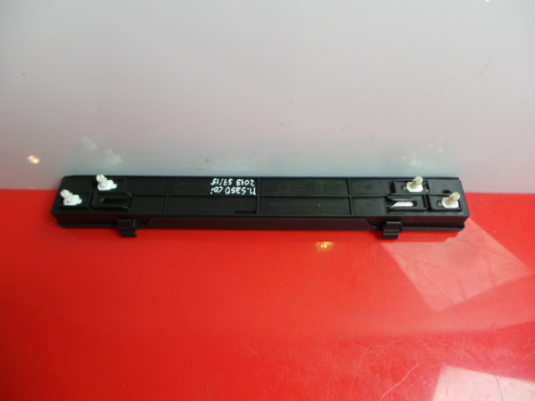 Triangulo para MERCEDES-BENZ S-CLASS - Jesus & Baptista