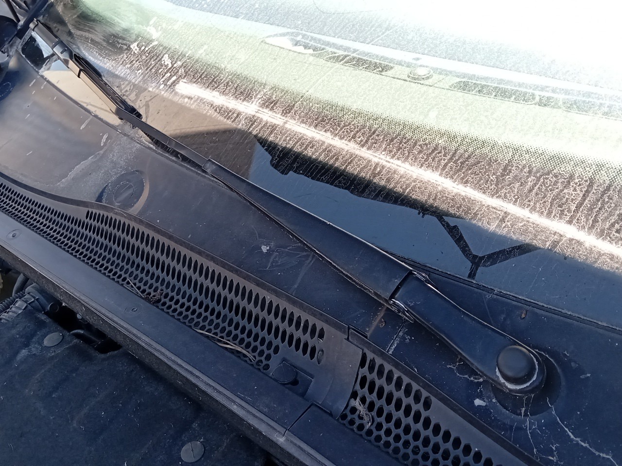 Brazo del limpia parabrisas izquierdo