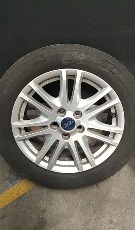 Conjunto de jantes: FORD FOCUS III 205/55 R16