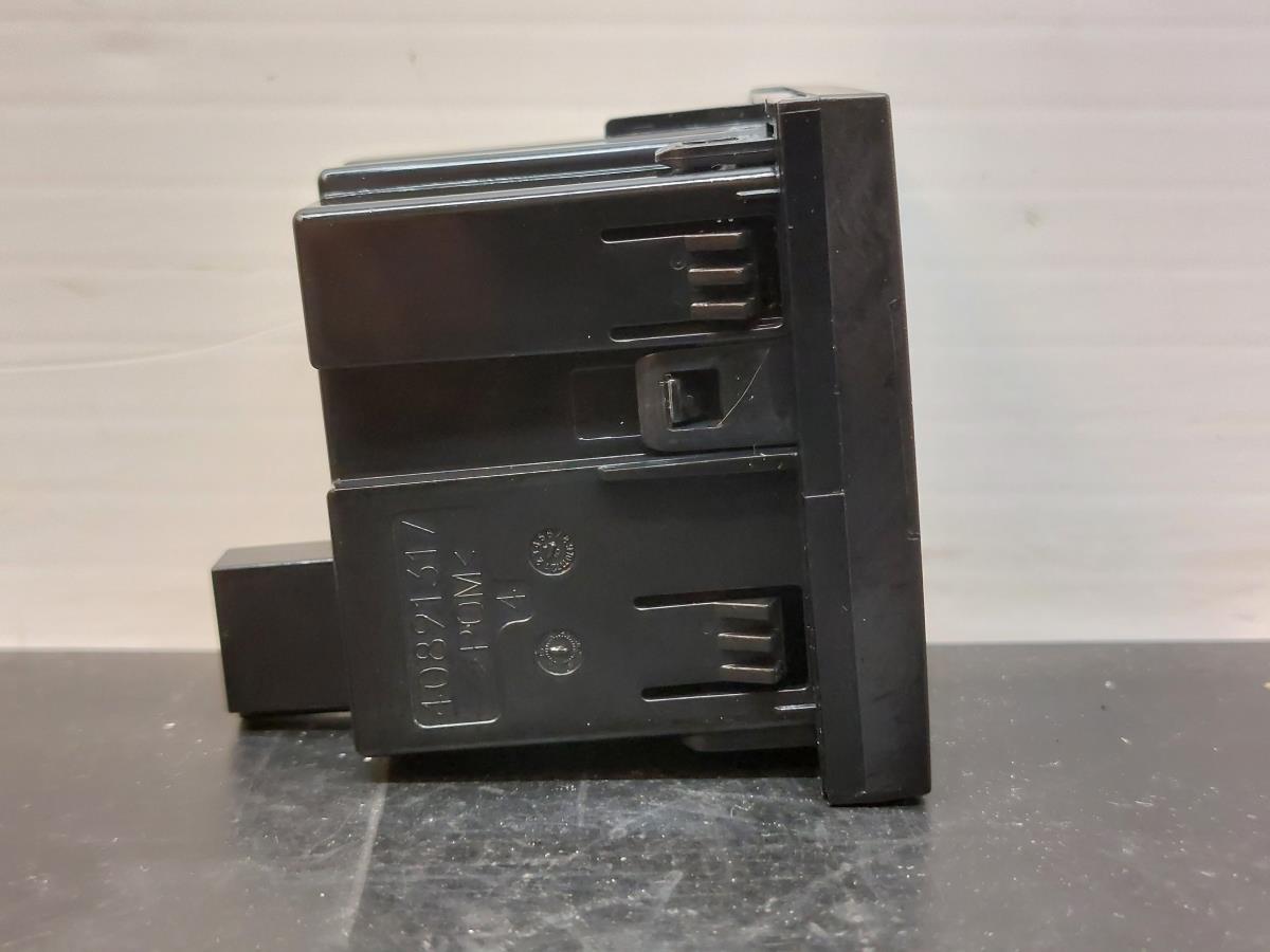 Modulo USB / USB-C / AUX / IPOD para MERCEDES-BENZ A-CLASS - Megapeças