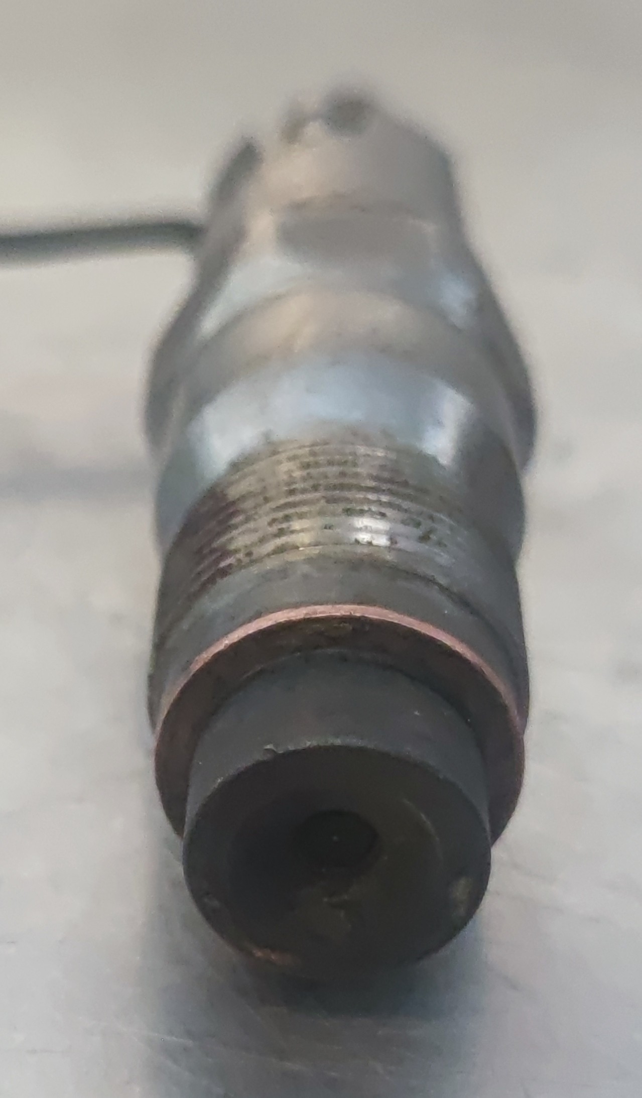 01PE-Injector 1/Piloto para BMW 5 - SERVCARROS Peças Semi Novas e Usadas