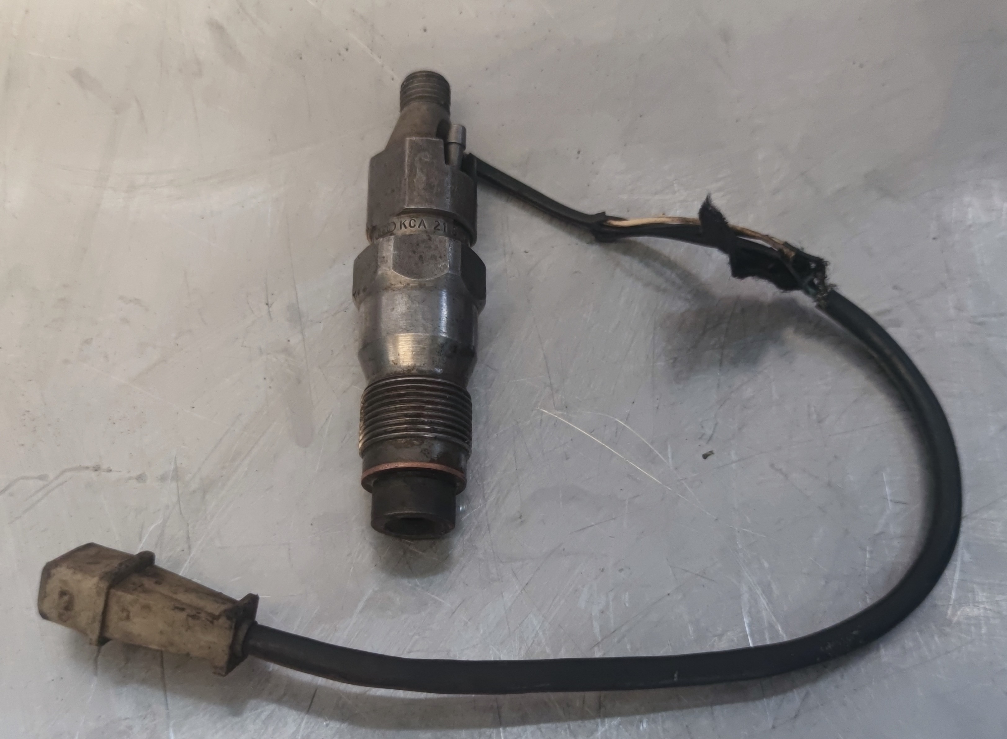 01PE-Injector 1/Piloto para BMW 5 - SERVCARROS Peças Semi Novas e Usadas