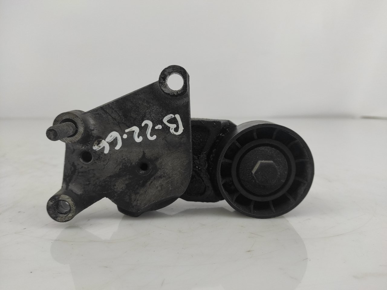 Volvo v50 alternator belt tensioner store