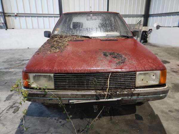 Viatura RENAULT 9 para Peças | Recife Peças Usadas