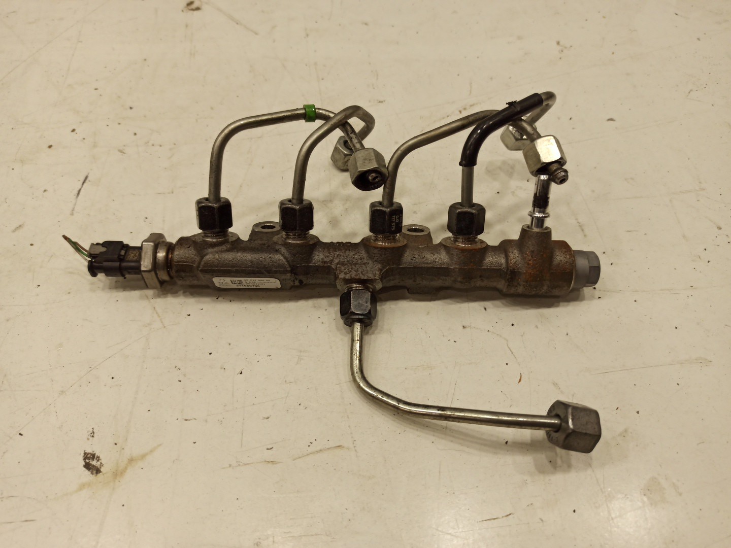 Regua de injeção CITROEN BERLINGO Caixa 9821399680 - Motivauto