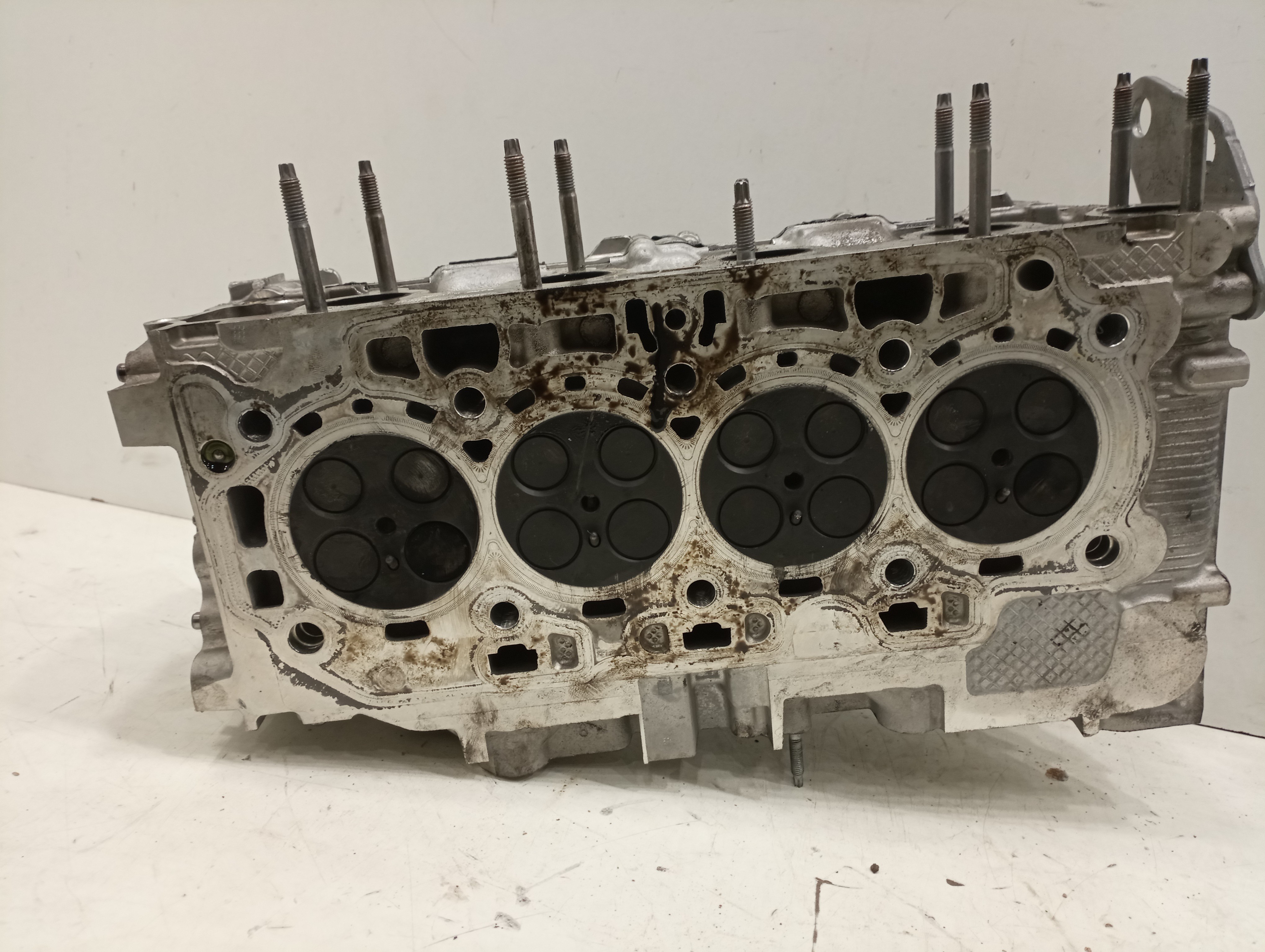 Cabeça de Motor PEUGEOT PARTNER Caixa 9812647280 - Motivauto