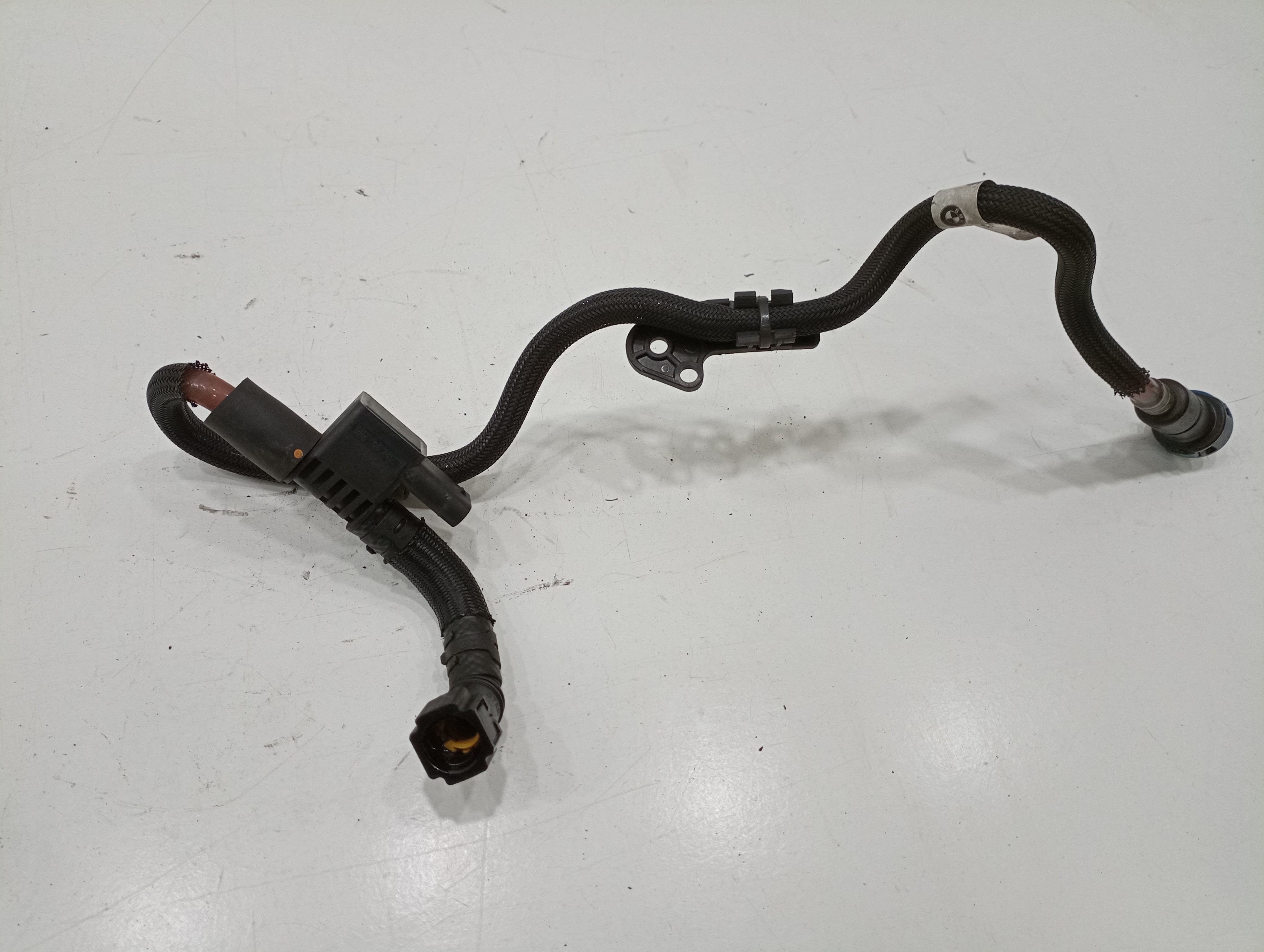 Tubos de linha de combustivel BMW - Motivauto