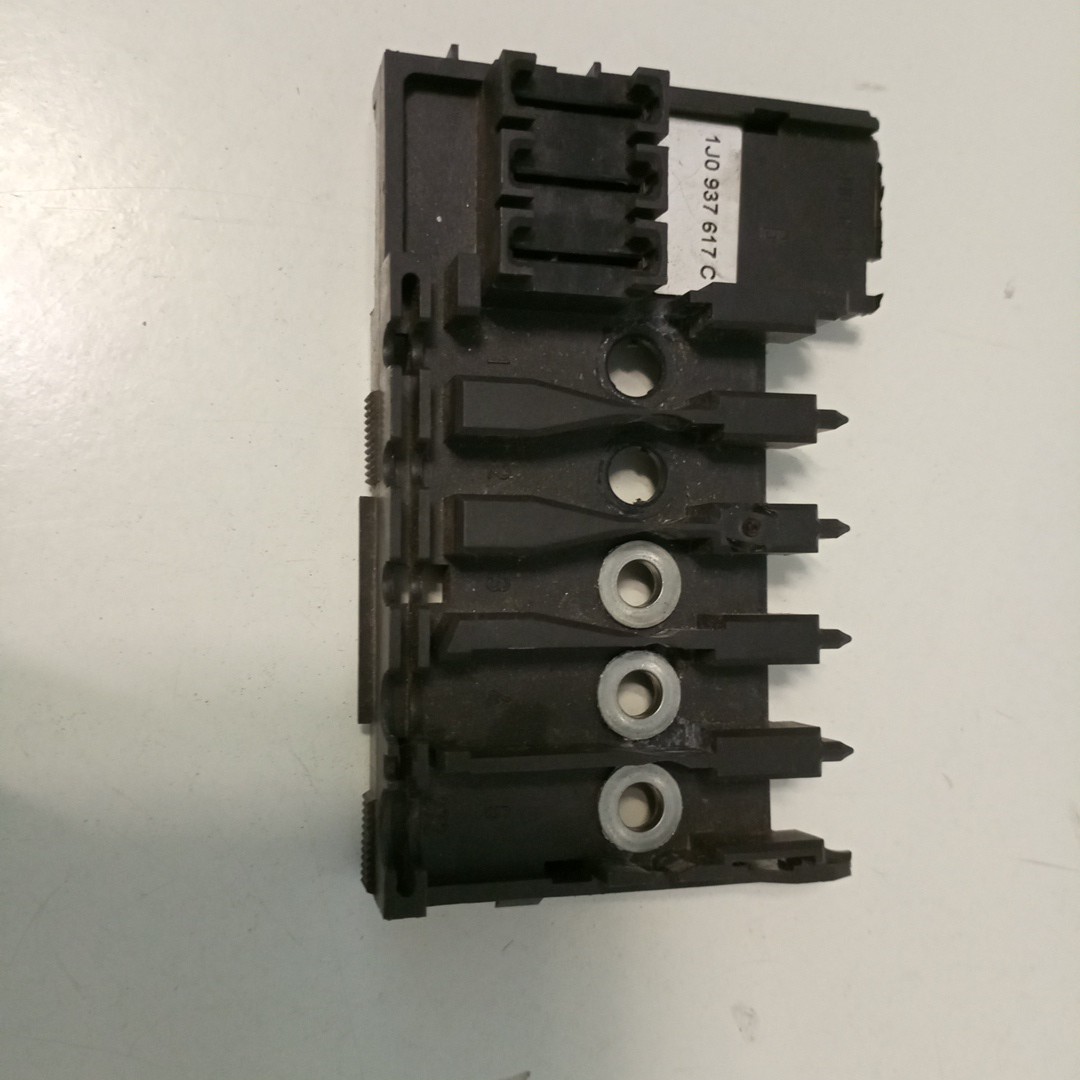 Suporte de relés/ fusíveis AUDI A3 1J0937617C - Motivauto