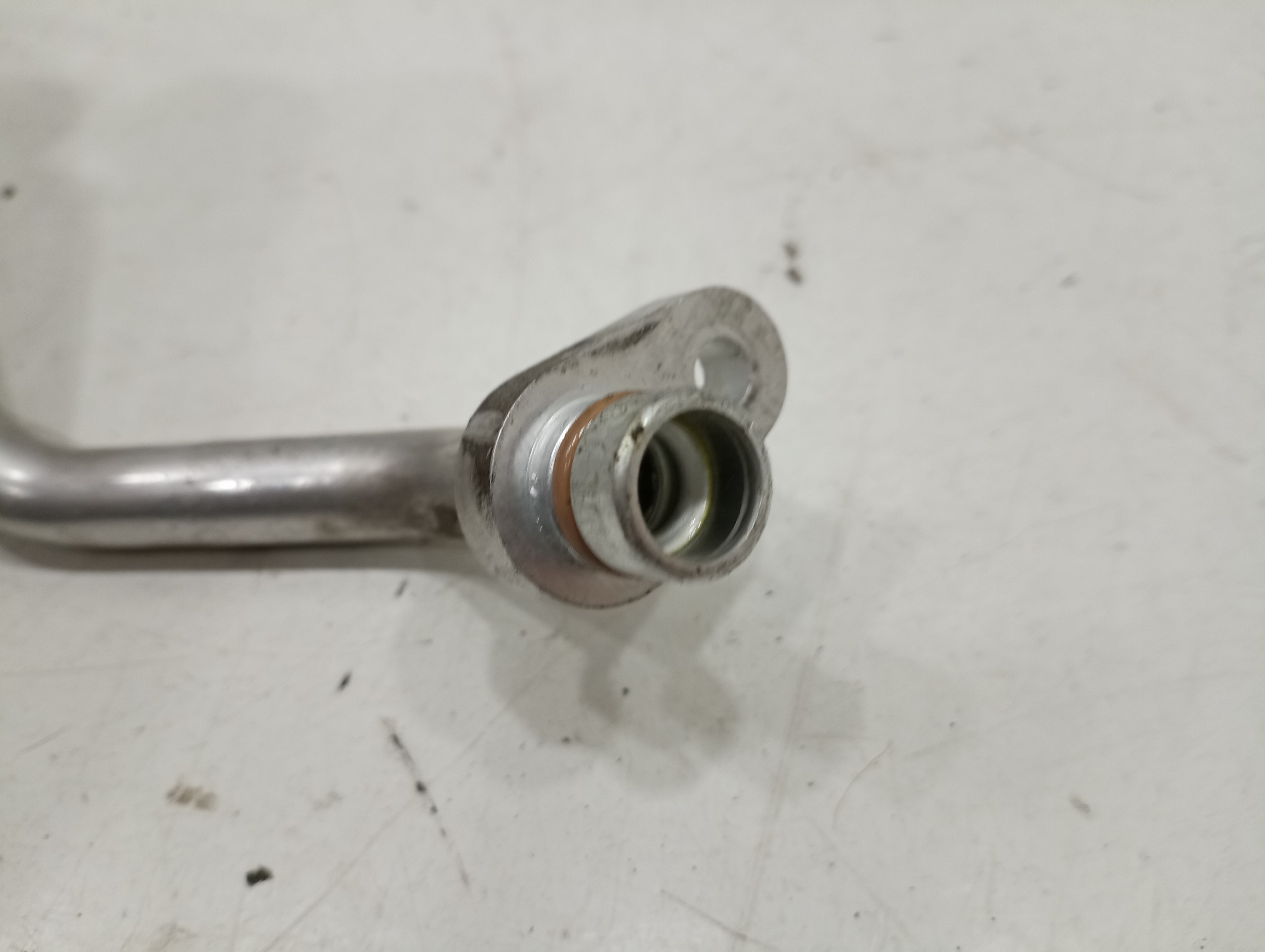 Tubo de Ar Condicionado RENAULT CLIO IV 924901662R - Motivauto