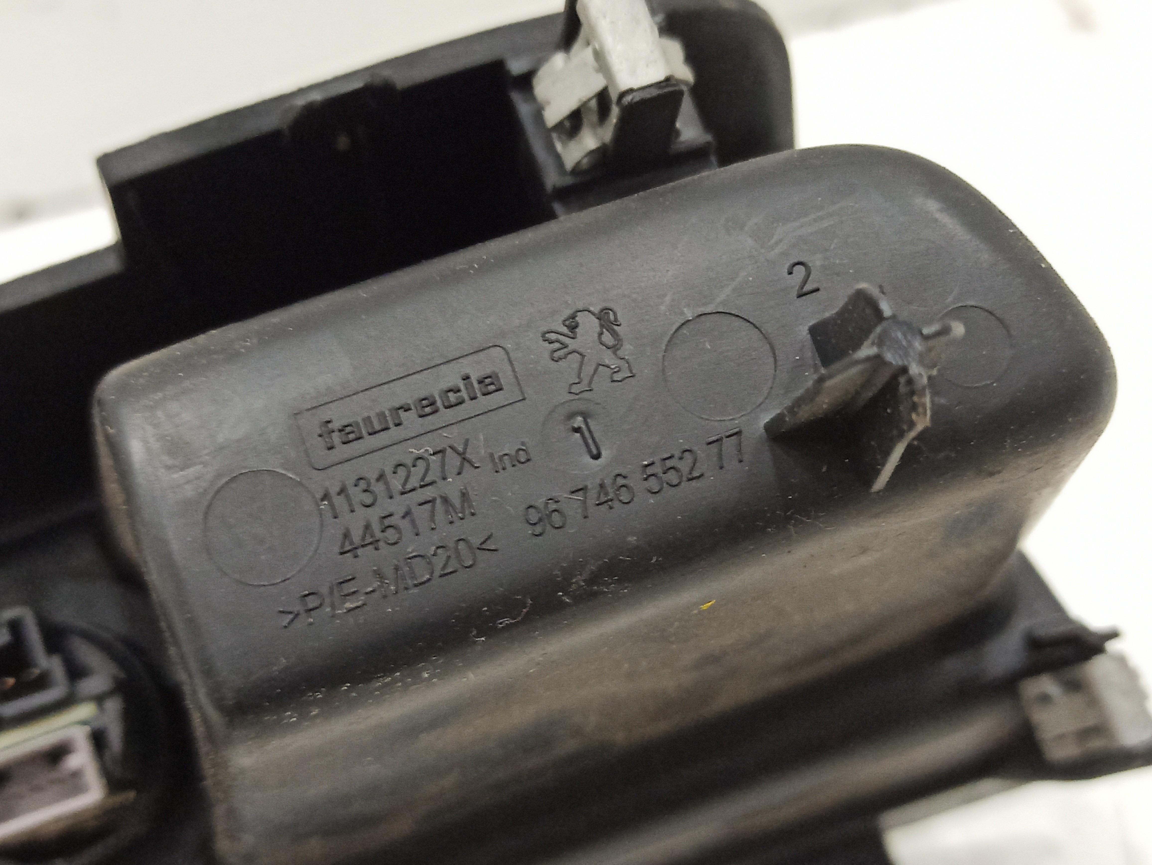 Porta USB PEUGEOT 208 I 9674655277 - Motivauto