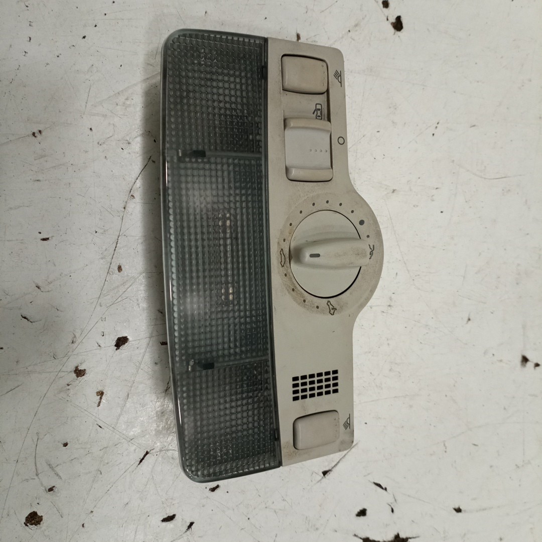 Plafonier interior frente - Motivauto