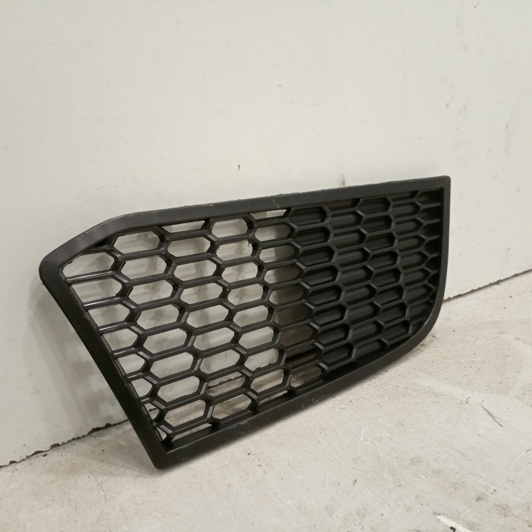 Grelha de para-choques - Motivauto