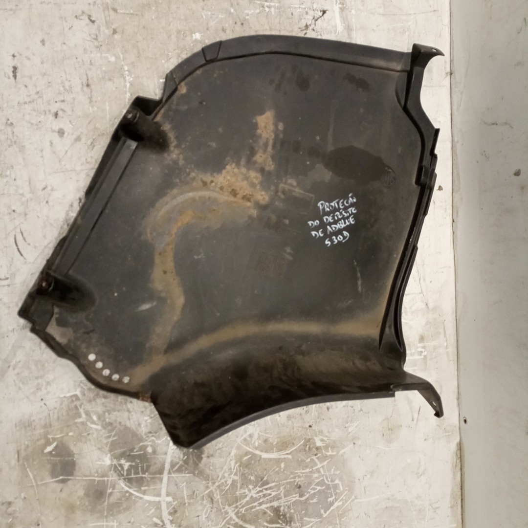 Depósito ad blue BMW 5 Touring Proteção do depósito - Motivauto