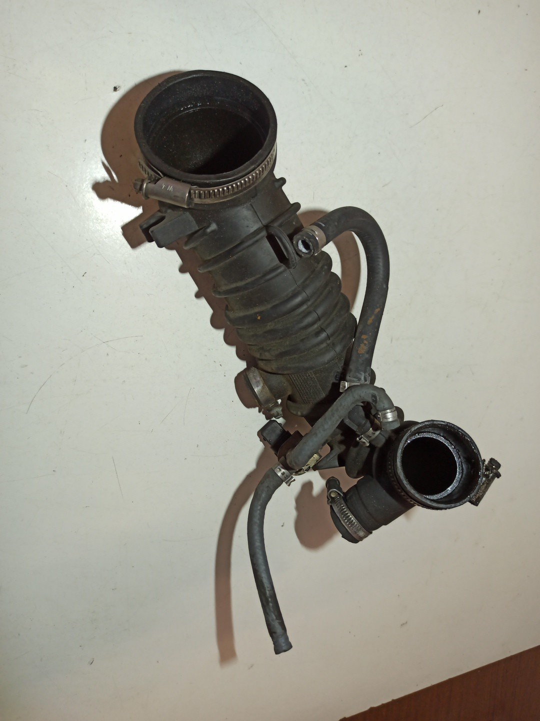 Tubo / Duto de admissão AUDI A4 Avant 06B133356 - Motivauto