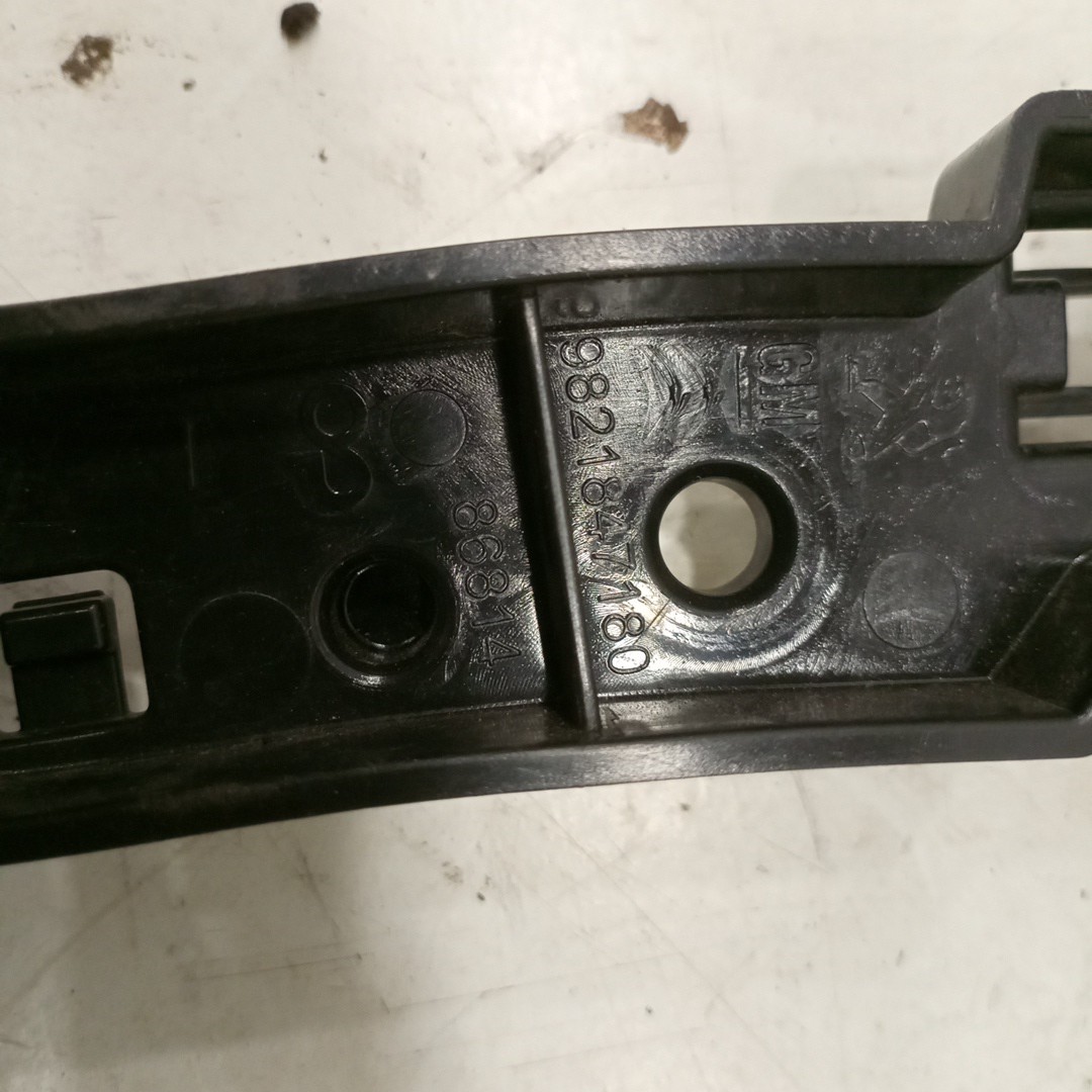 Guia de para-choques CITROEN BERLINGO Caixa Frente direita - Motivauto