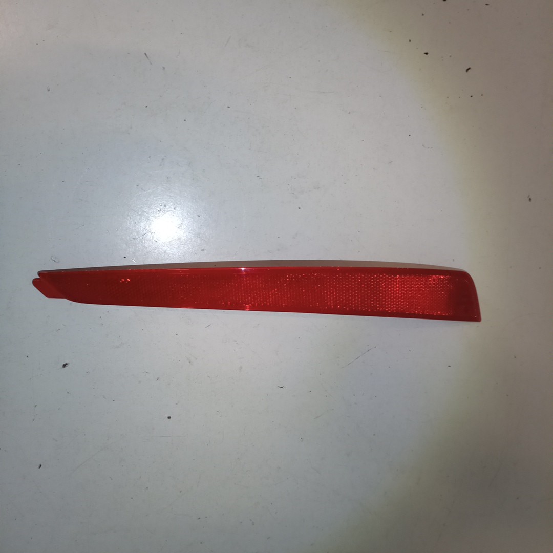 Refletor traseiro SKODA OCTAVIA III Combi 5E9945105 - Motivauto