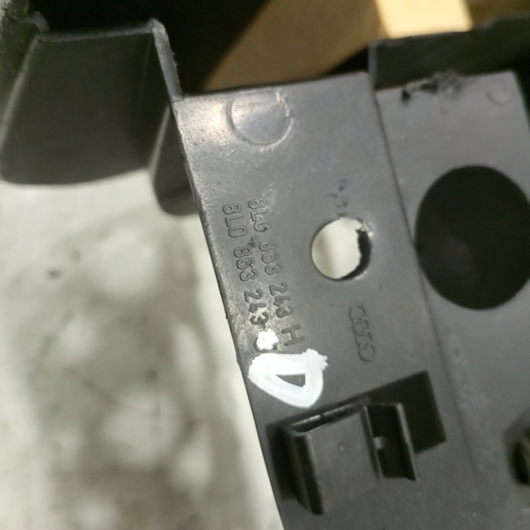 Consola Central para AUDI A3 - Motivauto