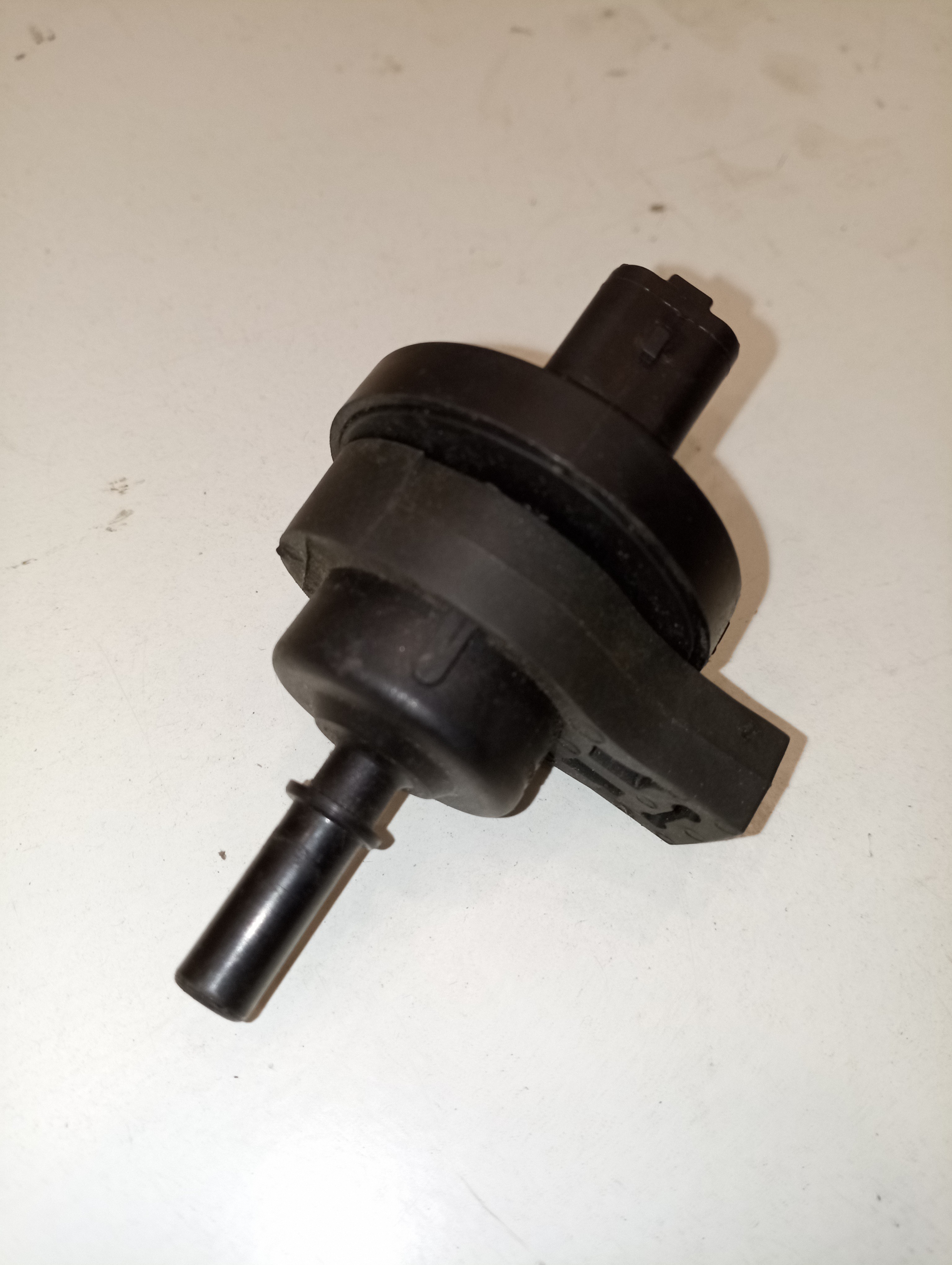 Válvula de vácuo RENAULT MEGANE II 2580119A - Motivauto