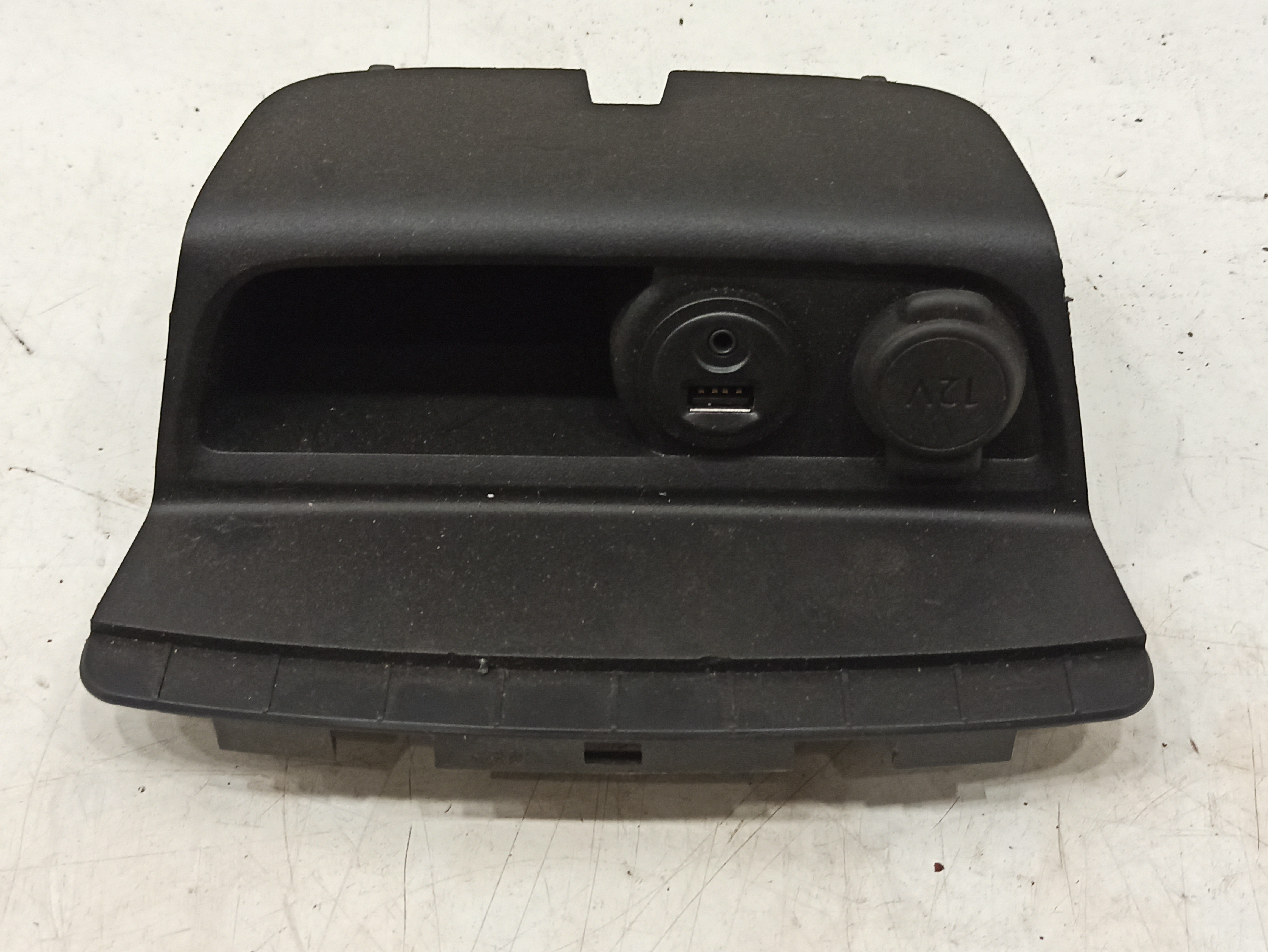 Porta USB PEUGEOT 208 I 9674655277 - Motivauto