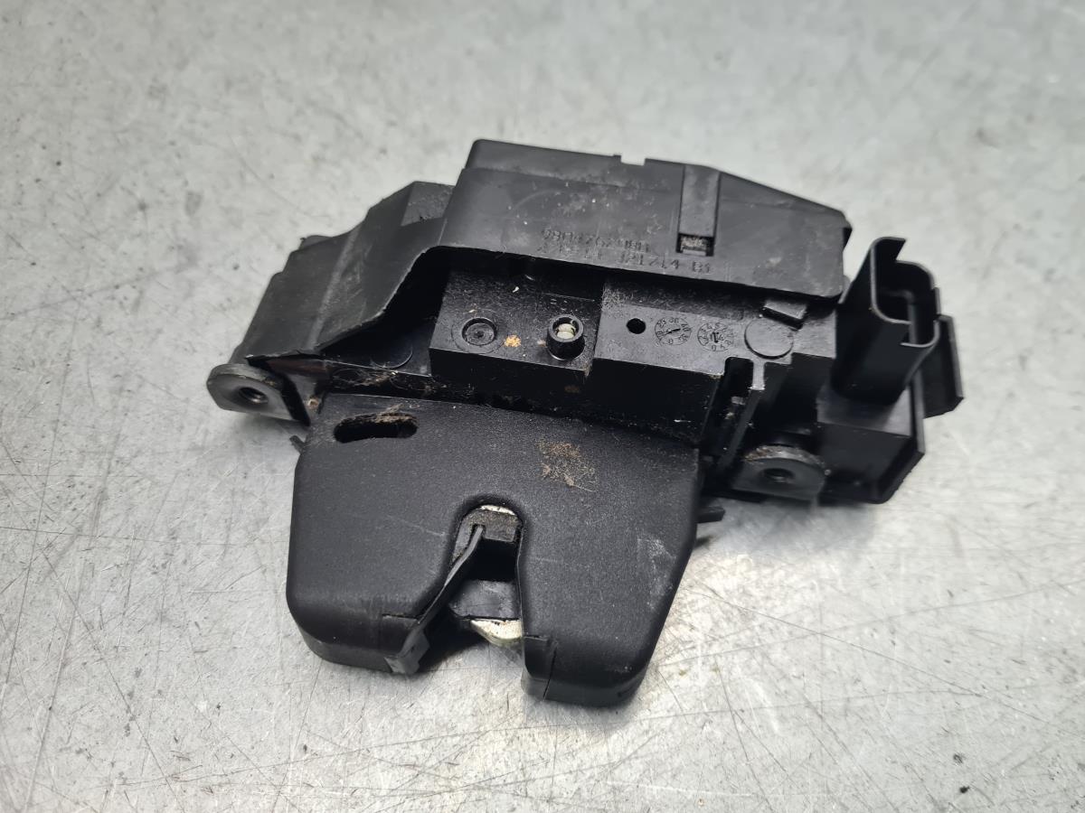 Fecho da Mala : PEUGEOT 308 II - 9804762080 / 270514 / 321714B1 |Servcarros