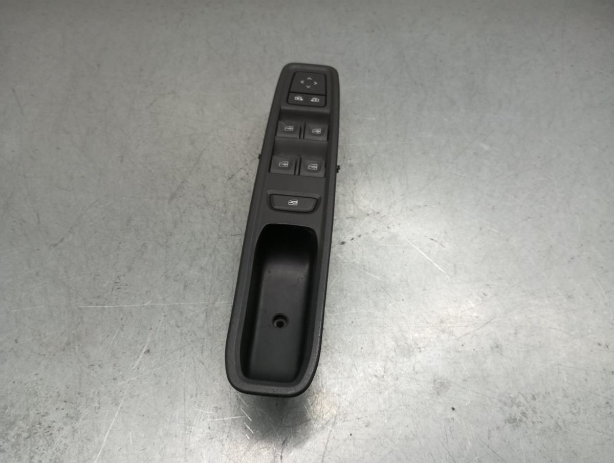 Left Front Window Switch: DACIA SANDERO III - 254113300R / 254112588R ...