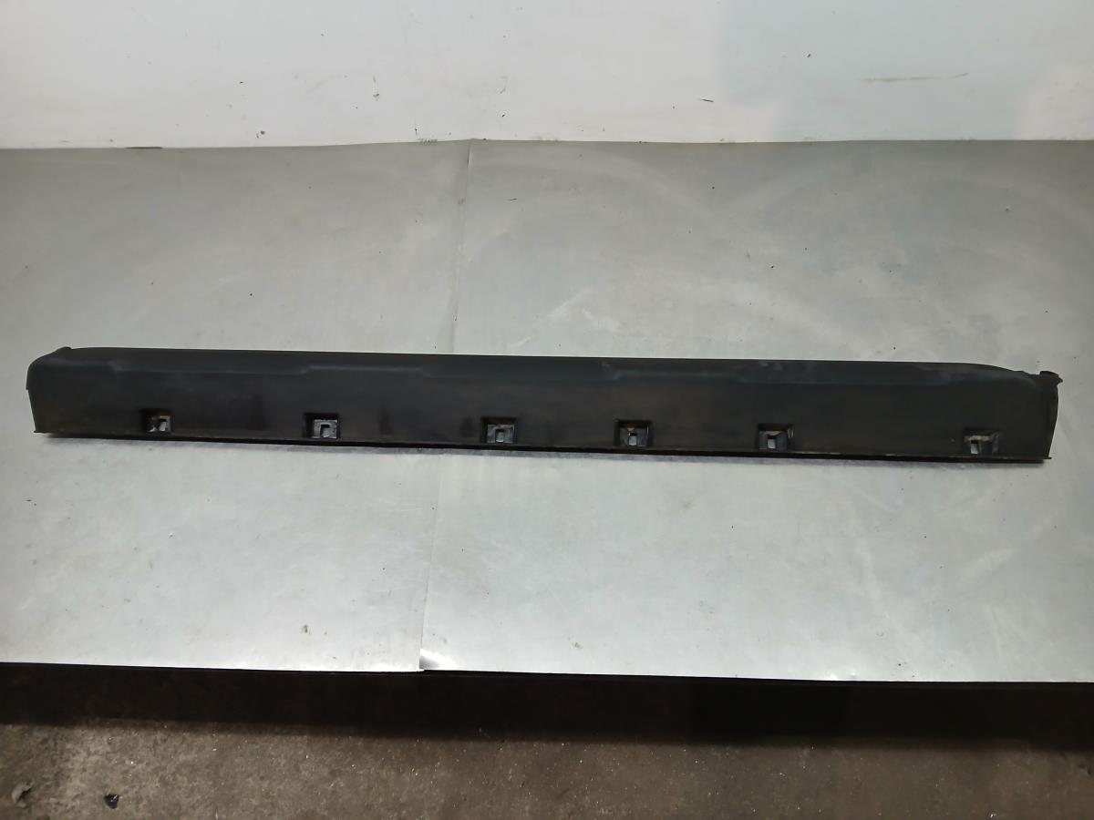 Embaladeira Fibra Dta: DACIA DUSTER - 764260493R |Servcarros