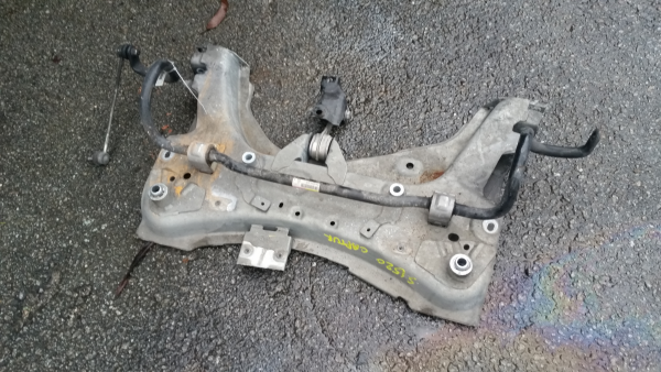 Front Subframe para RENAULT CAPTUR I - Servcarros