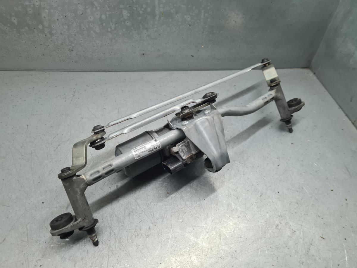 Front Wiper Motor: PEUGEOT 208 I - 0390241540 / 3397021391 / 9673222580 ...