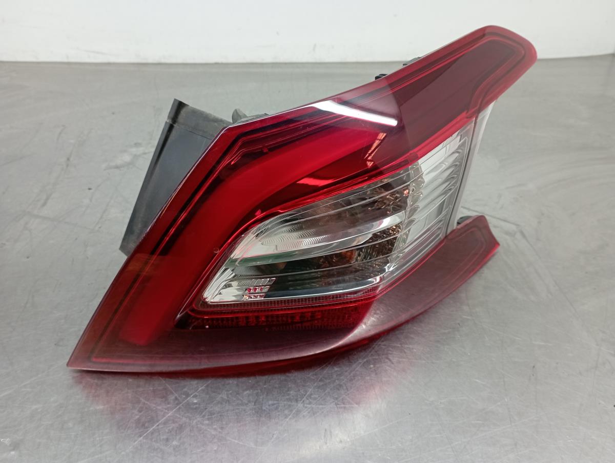 Farolim Stop Dto: PEUGEOT 308 II - 9677817580 / 81250201 |Servcarros