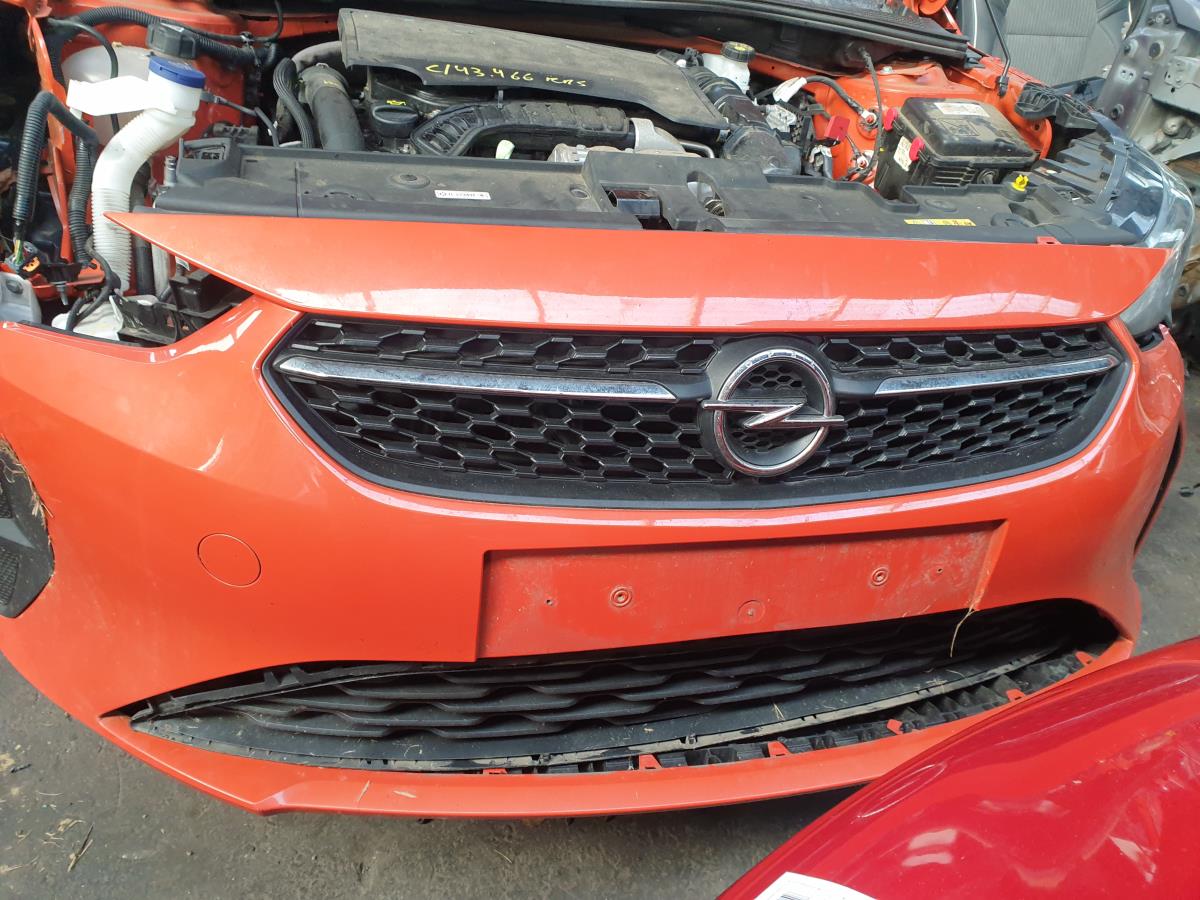 Front Bumper: OPEL CORSA F - |Servcarros
