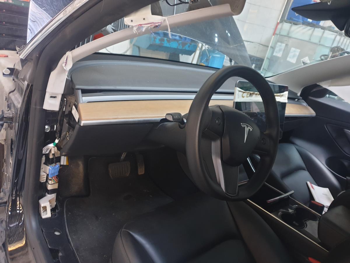 Tableau De Bord: TESLA MODEL 3 - |Servcarros